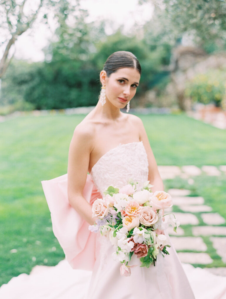 15 Spring Bridal Bouquets For Spring Weddings | RSVP Events