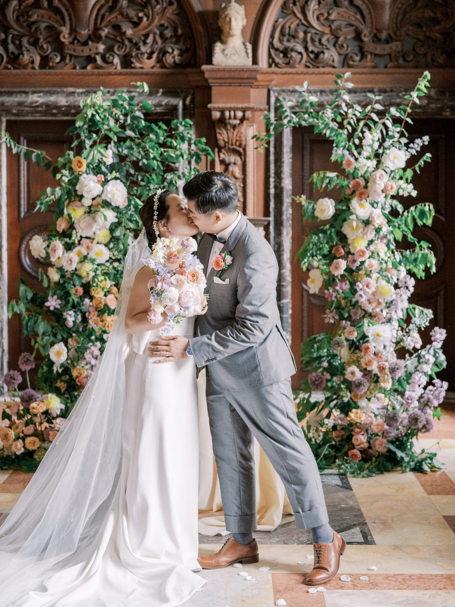 Wedding Ceremony Flowers Inspiration and Logistics | RSVP Events Journal